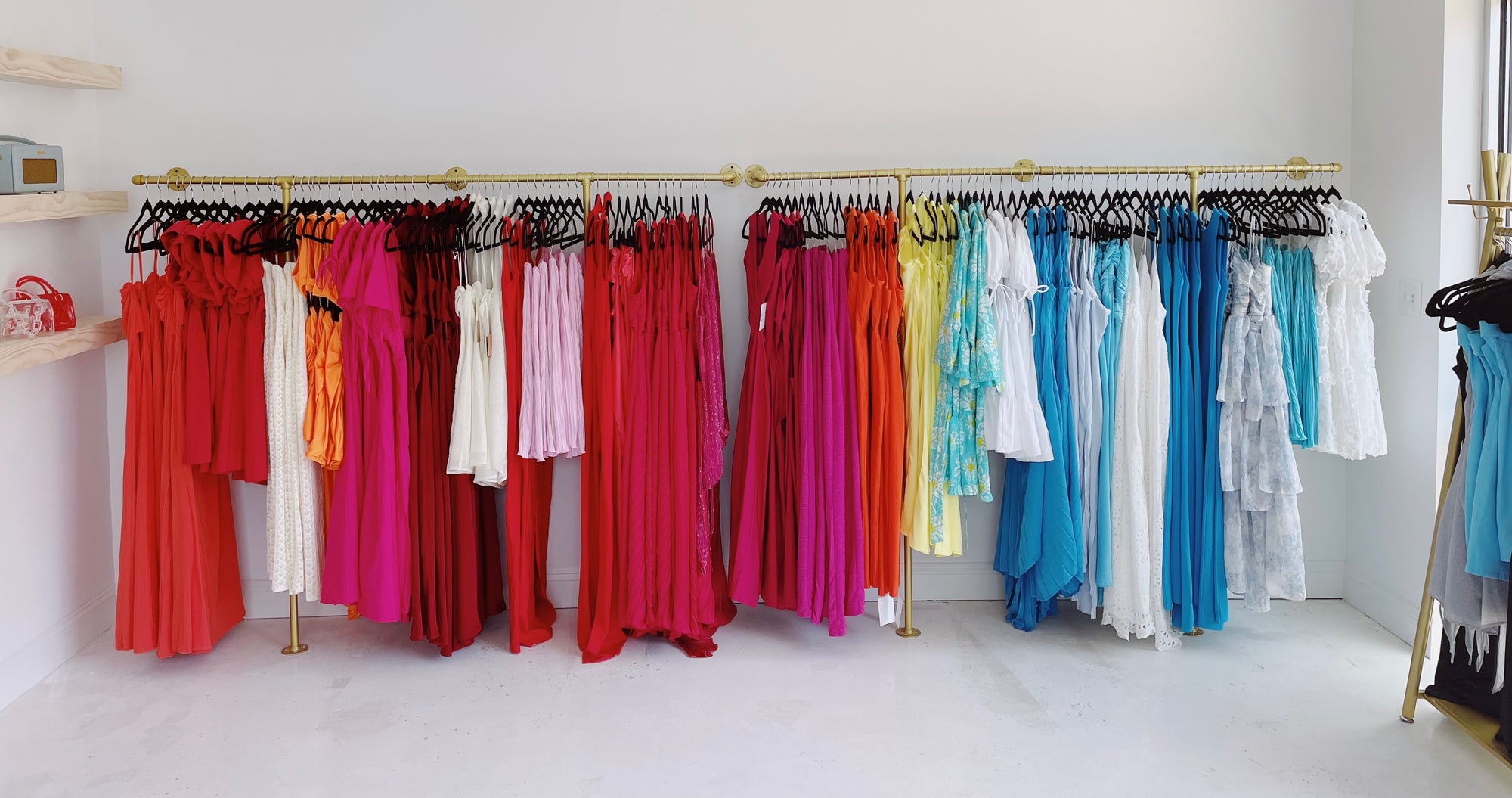 In-person clothing rental company in the Raleigh & Cary area – TrenLend